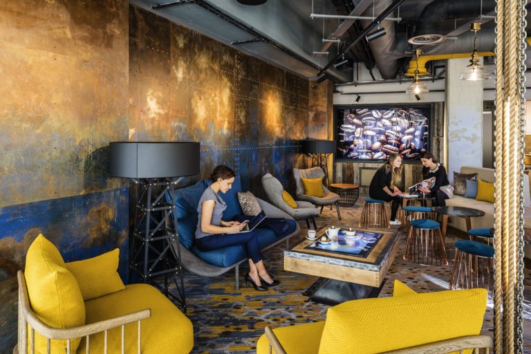 The New Trend Taking Coworking by Storm: The Arrival of Hotel-Based Spaces