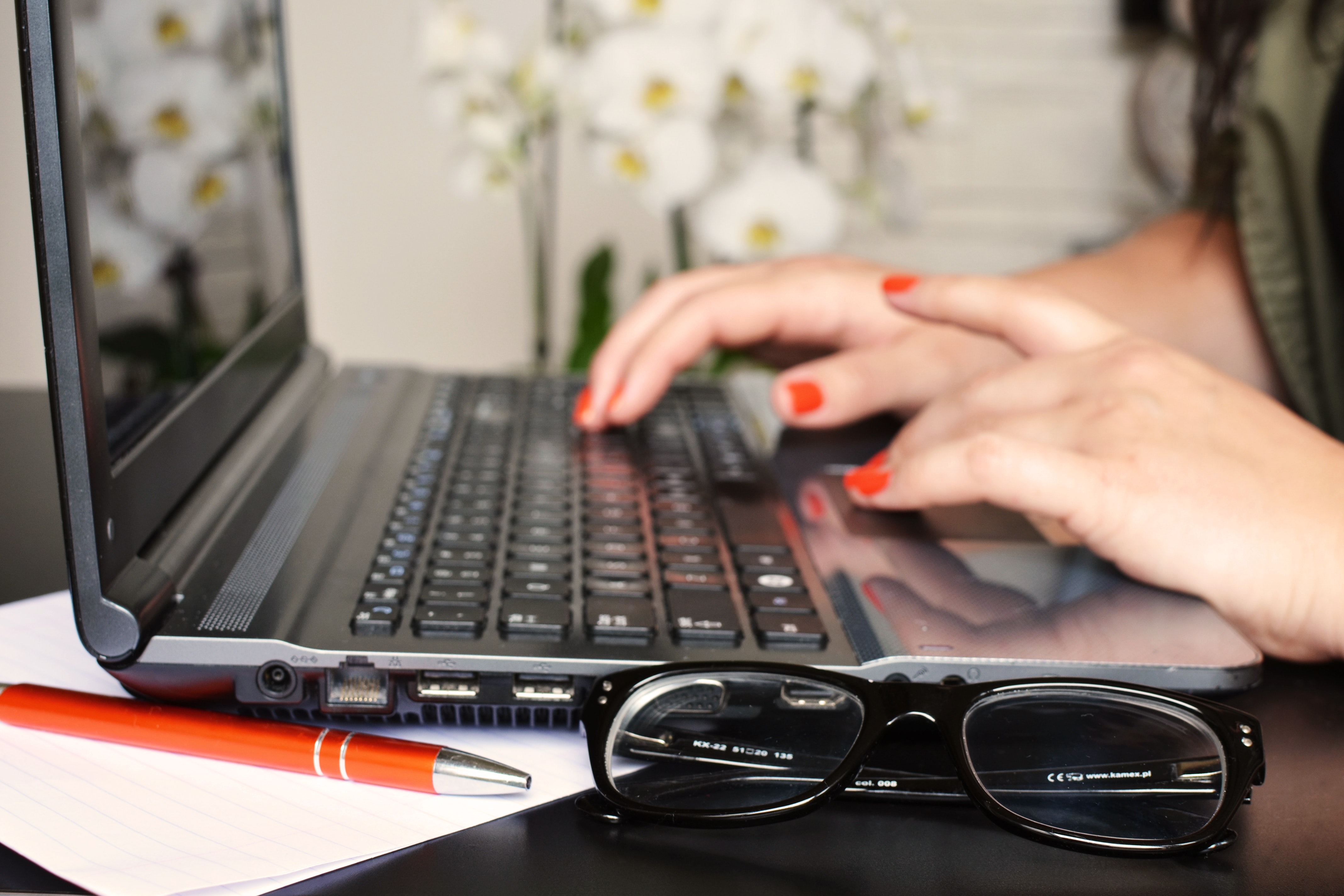 Working from Home as a Content Writer: Here’s What To Expect